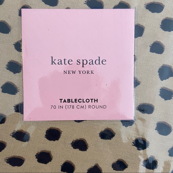 kate spade | Dining | Kate Spade New York Flamingo Dot Tablecloth 7 ...